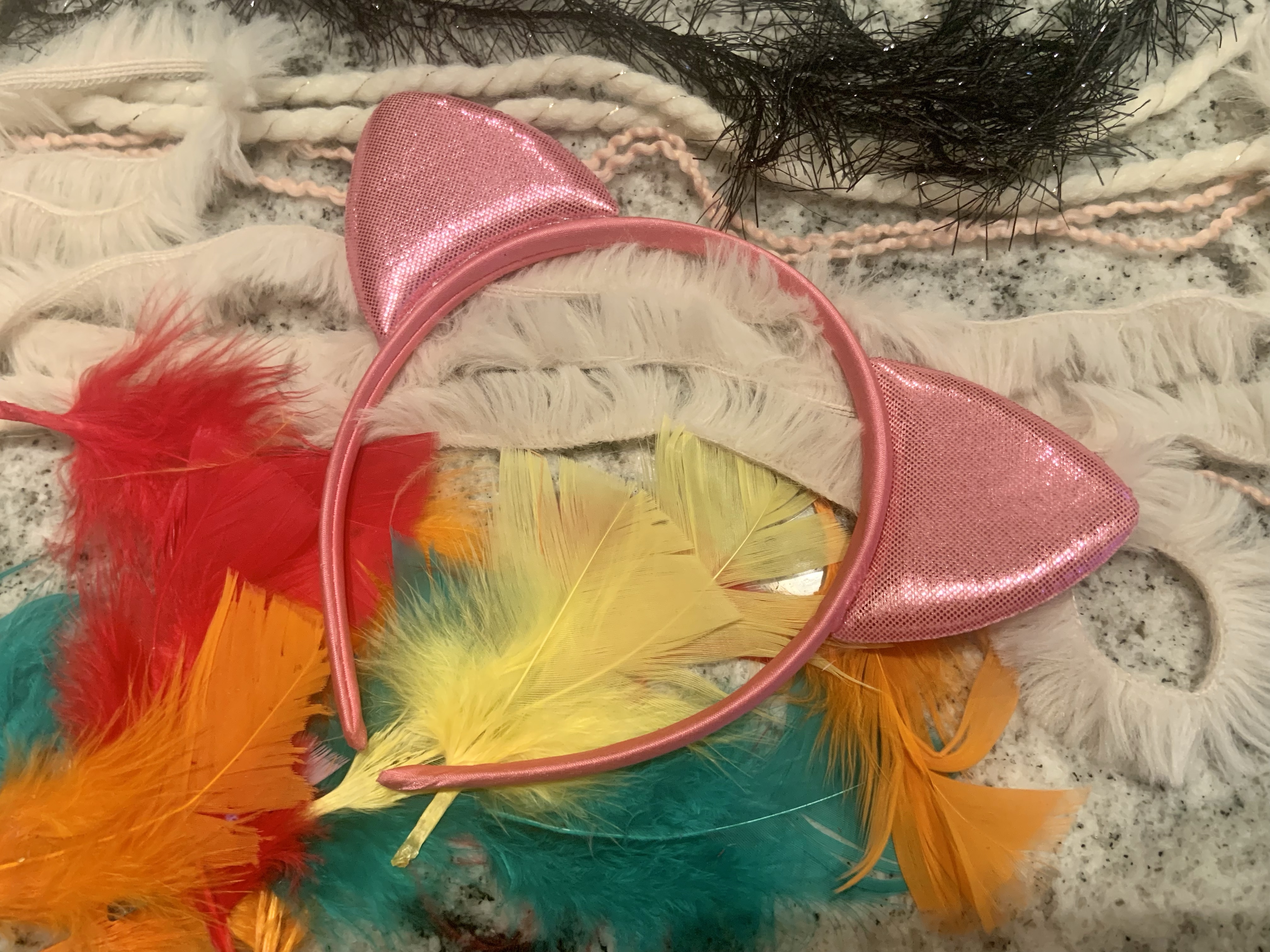 Thanksgiving DIY: “Turkey” Feather Headband | Grey Skies & Rainbow Highs