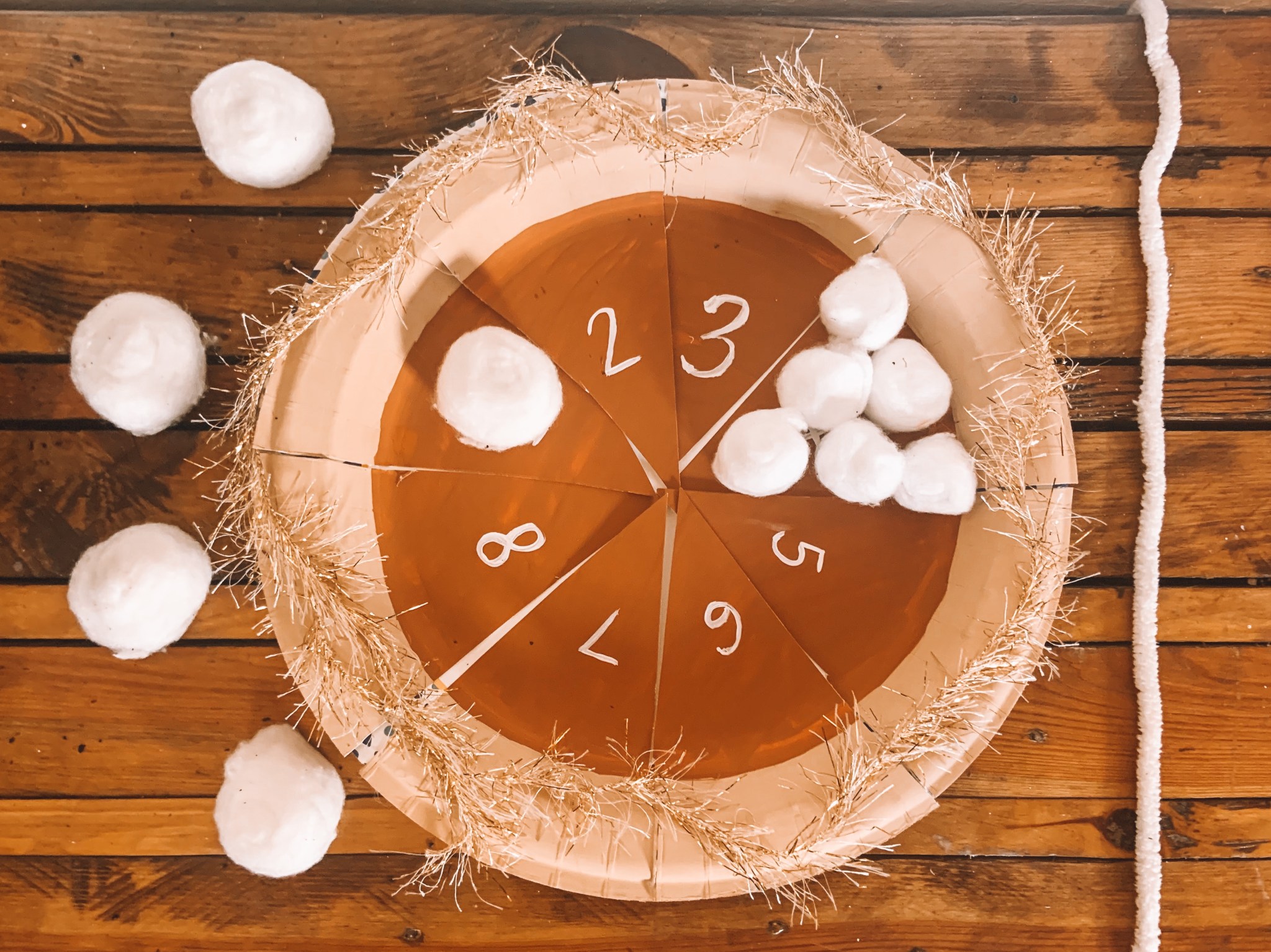 Pumpkin Pie Counting Paper Plate Activity | Grey Skies & Rainbow Highs